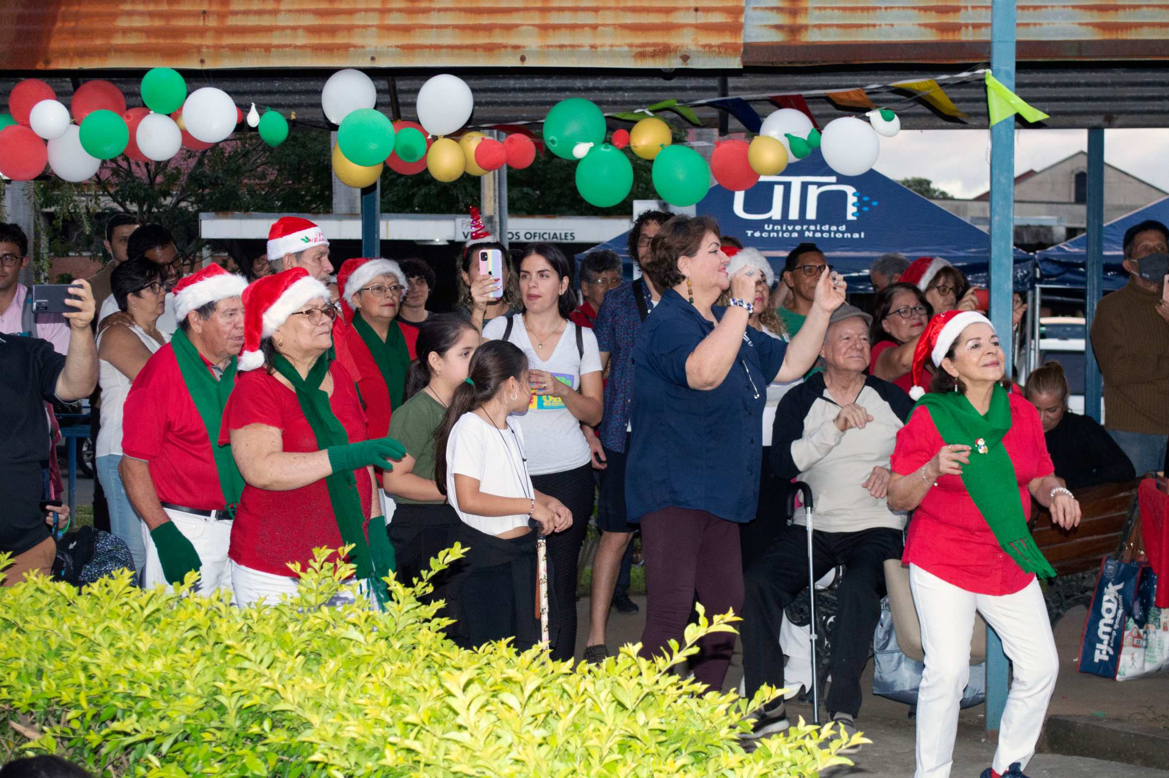 Sede Central dio la bienvenida a la Navidad 2023 | Universidad Técnica ...